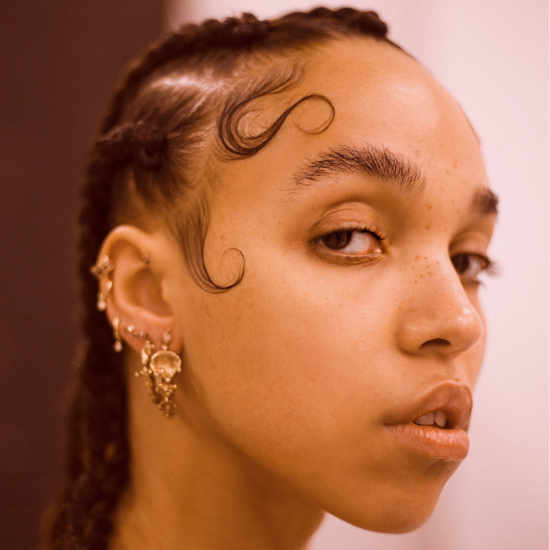 Julia Roca's Instagram, Twitter & Facebook on IDCrawl